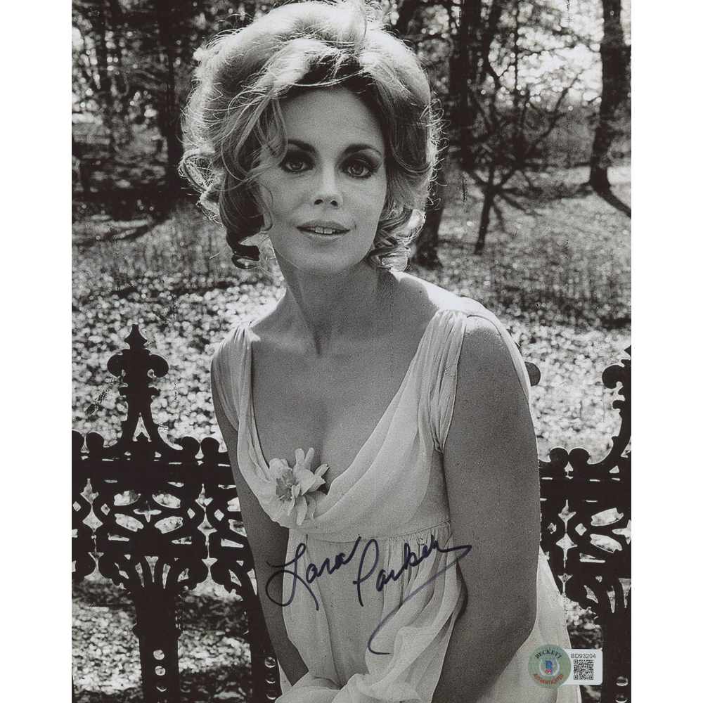 Lara Parker Signed 8x10 Photo (Beckett) | Pristine Auction