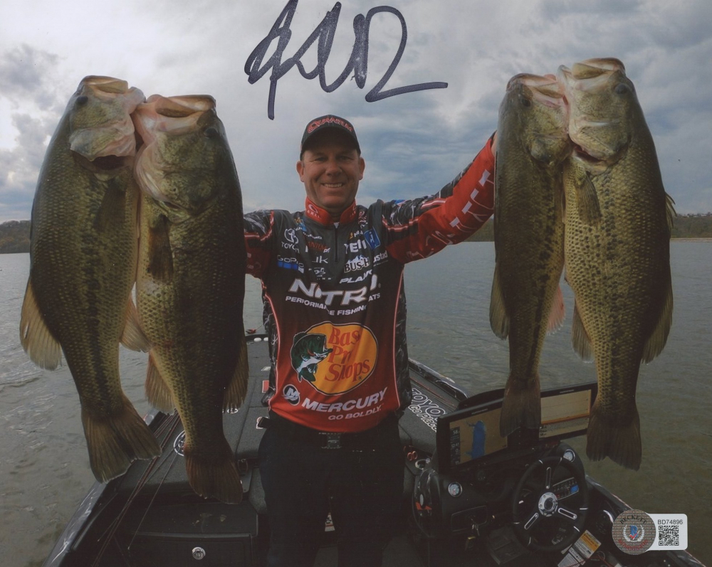 Kevin Van Dam Signed 8x10 Photo (Beckett) | Pristine Auction