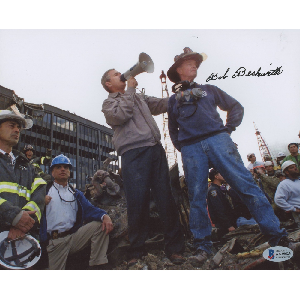 Bob Beckwith Signed 8x10 Photo (Beckett) | Pristine Auction