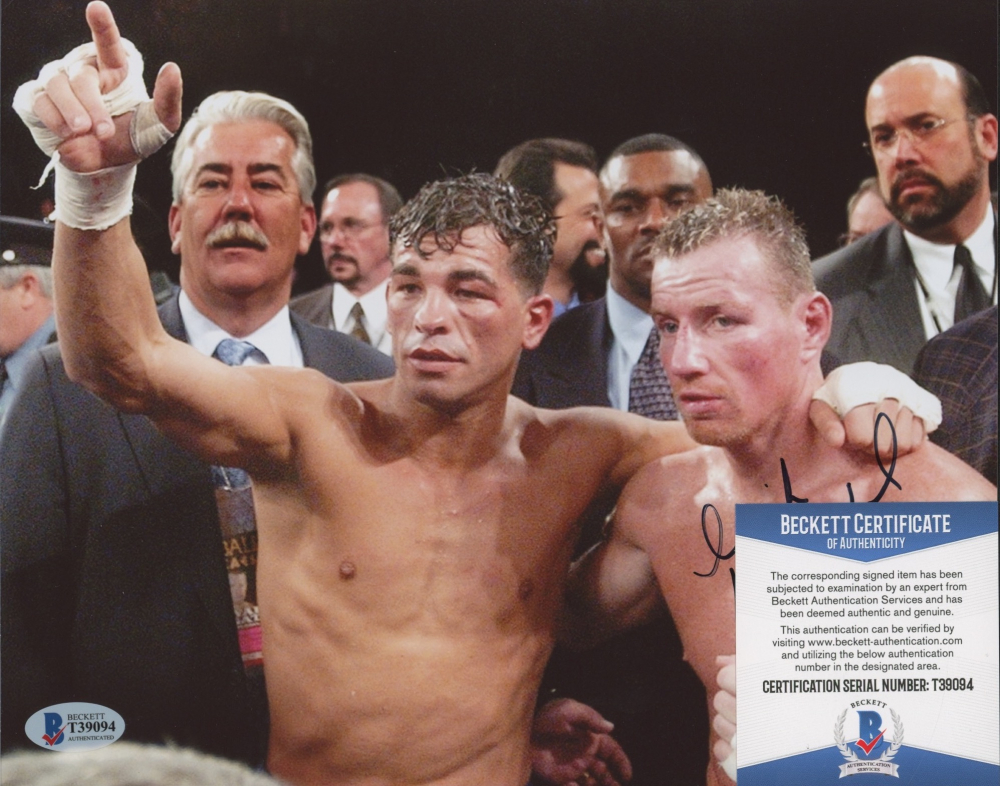 "Irish" Mickey Ward Signed 8x10 Photo Inscribed "The Fighter" (Beckett ...