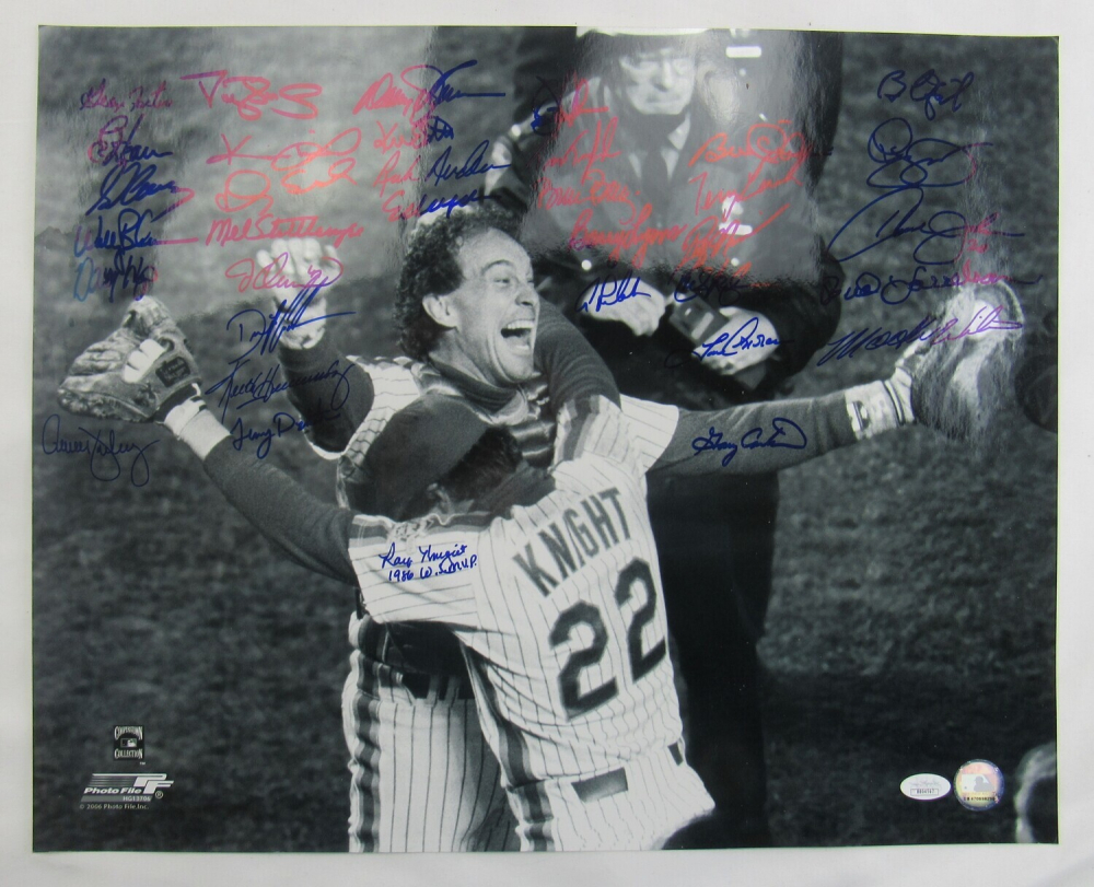 1986 Mets 16x20 Photo Team-Signed by (35) with George Foster, Ed Hearn ...