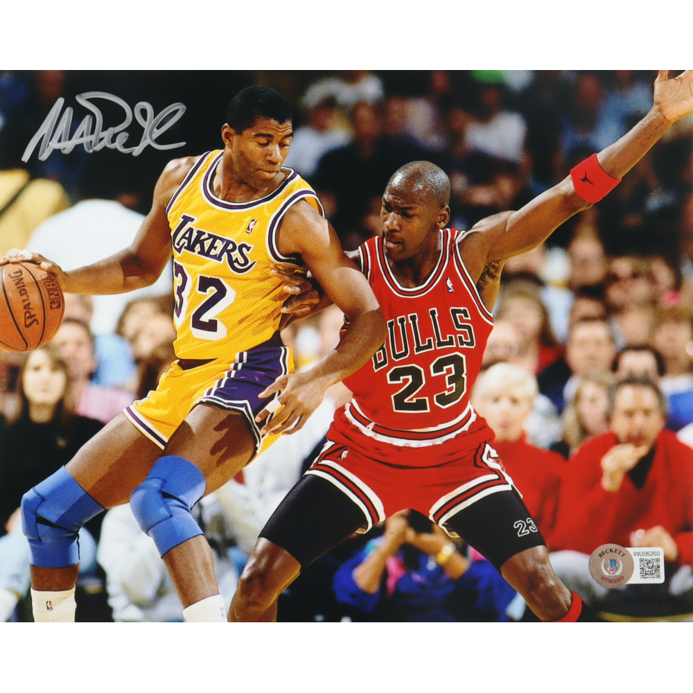 Magic Johnson Signed "Magic Johnson vs Michael Jordan" 8x10 Photo ...