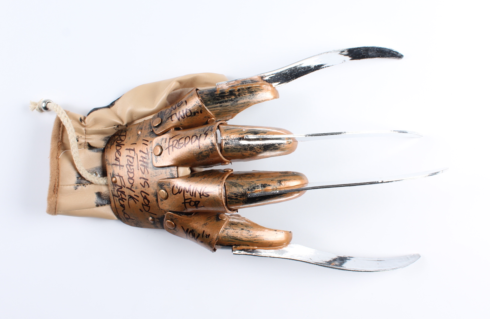 Robert Englund Signed "A Nightmare on Elm Street" Freddy Krueger Glove ...