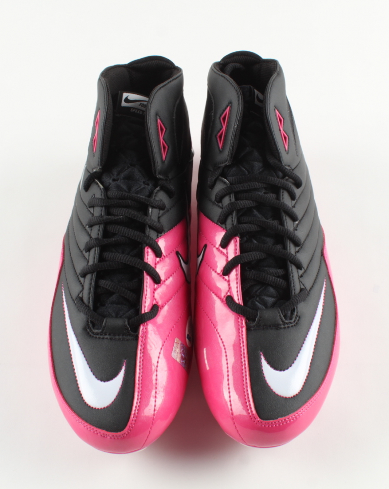 Russell Wilson Signed Pair of Nike Football Cleats (Beckett & Wilson ...