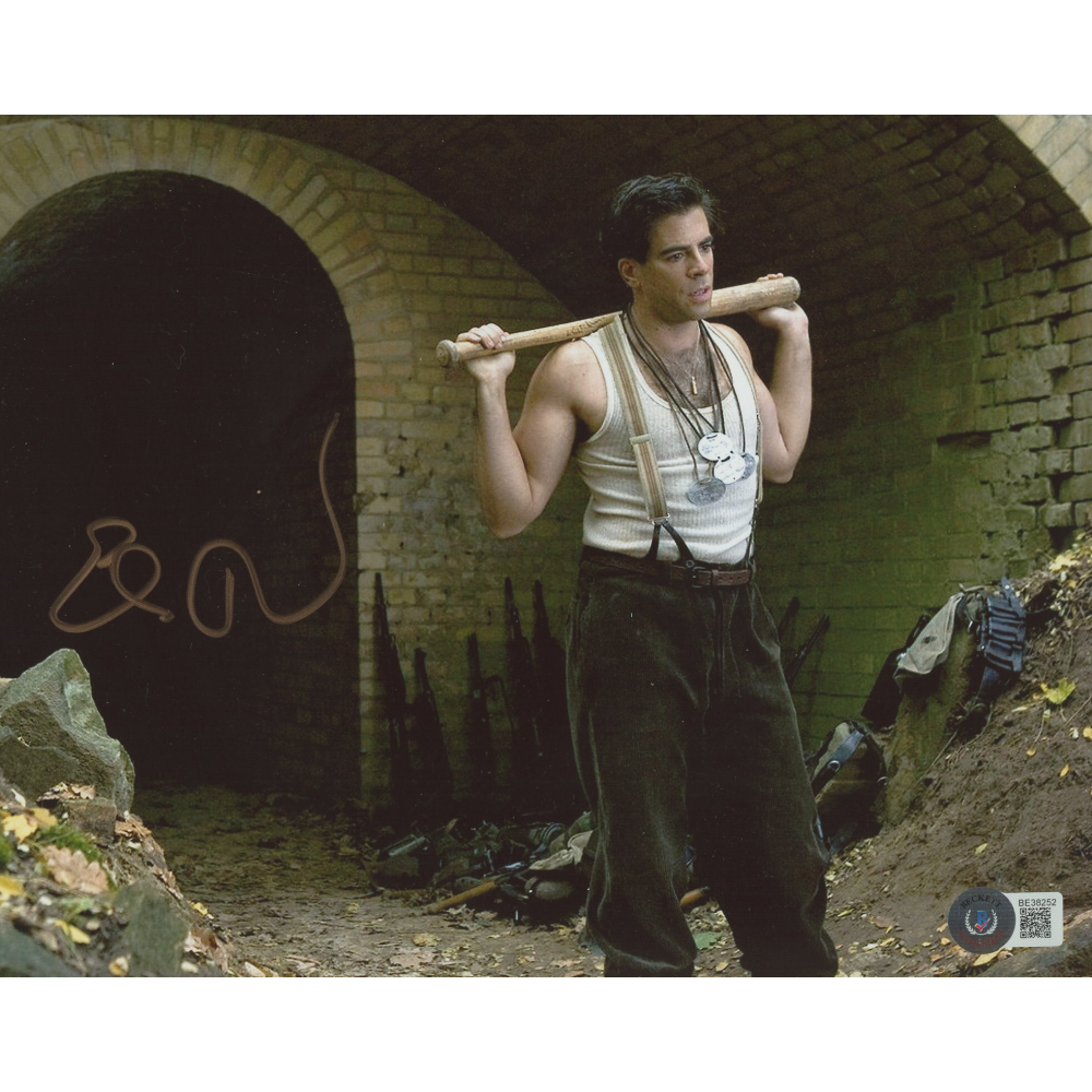 Eli Roth Signed "Inglourious Basterds" 8x10 Photo (Beckett) | Pristine ...