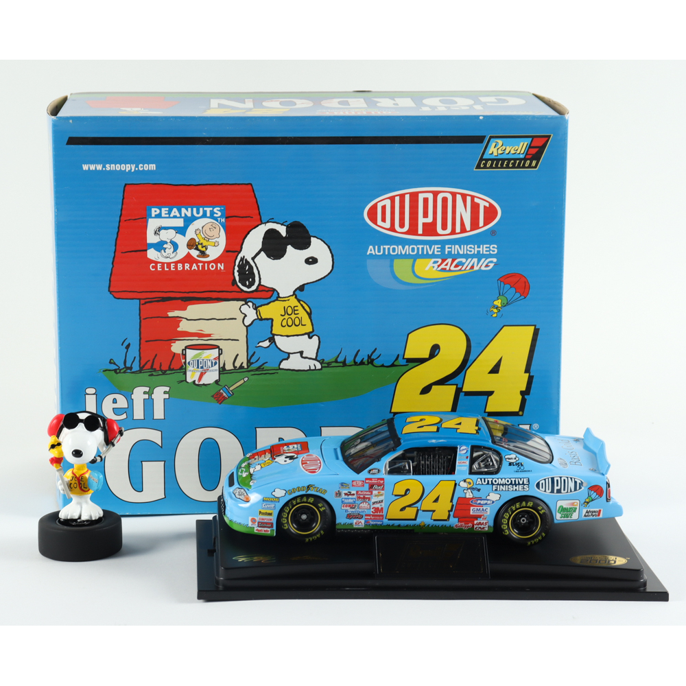 Jeff Gordon LE NASCAR #24 Dupont Peanuts 2000 Monte Carlo 1:24 Scale Diecast Car with Snoopy ...
