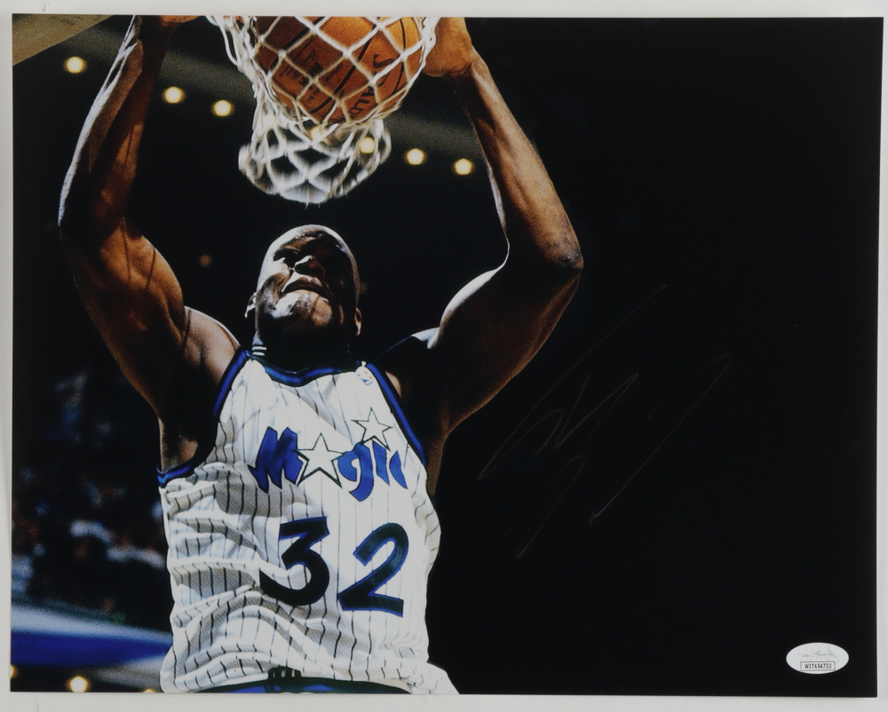 Shaquille O'Neal Signed Magic 11x14 Photo (JSA) | Pristine Auction