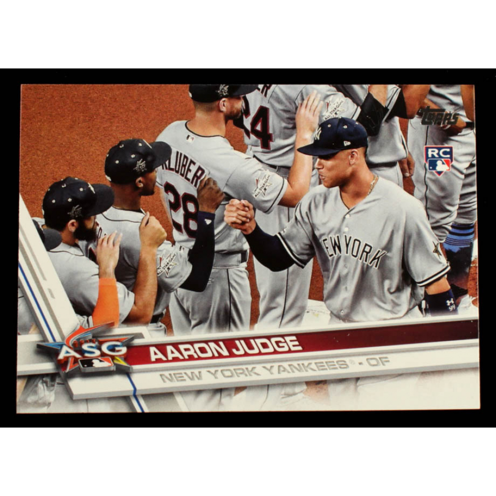 Aaron Judge 2017 Topps Update #US166B SP / giving fist bumps RC ...