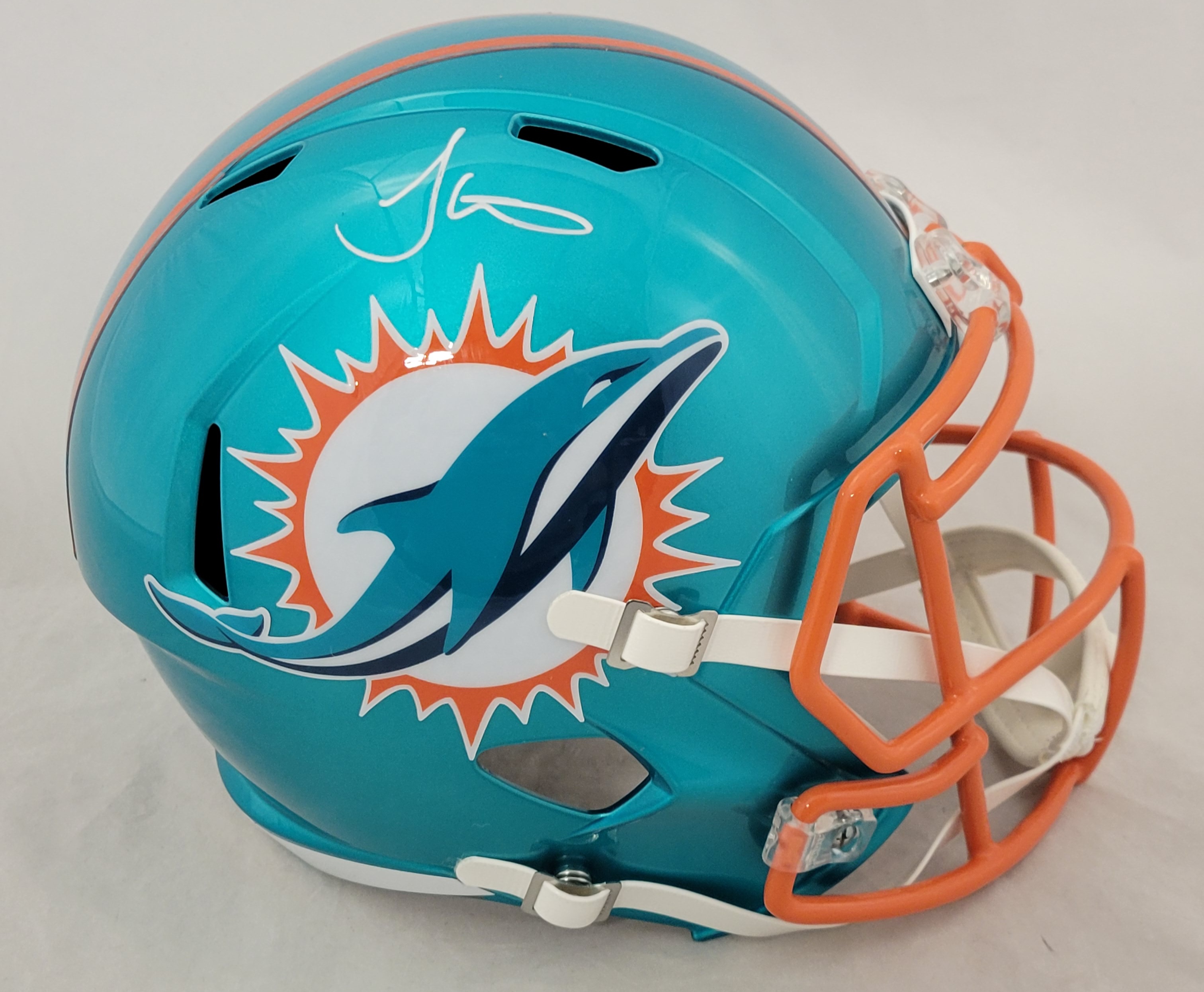 Tyreek Hill Signed Dolphins Full-Size Flash Alternate Speed Helmet ...