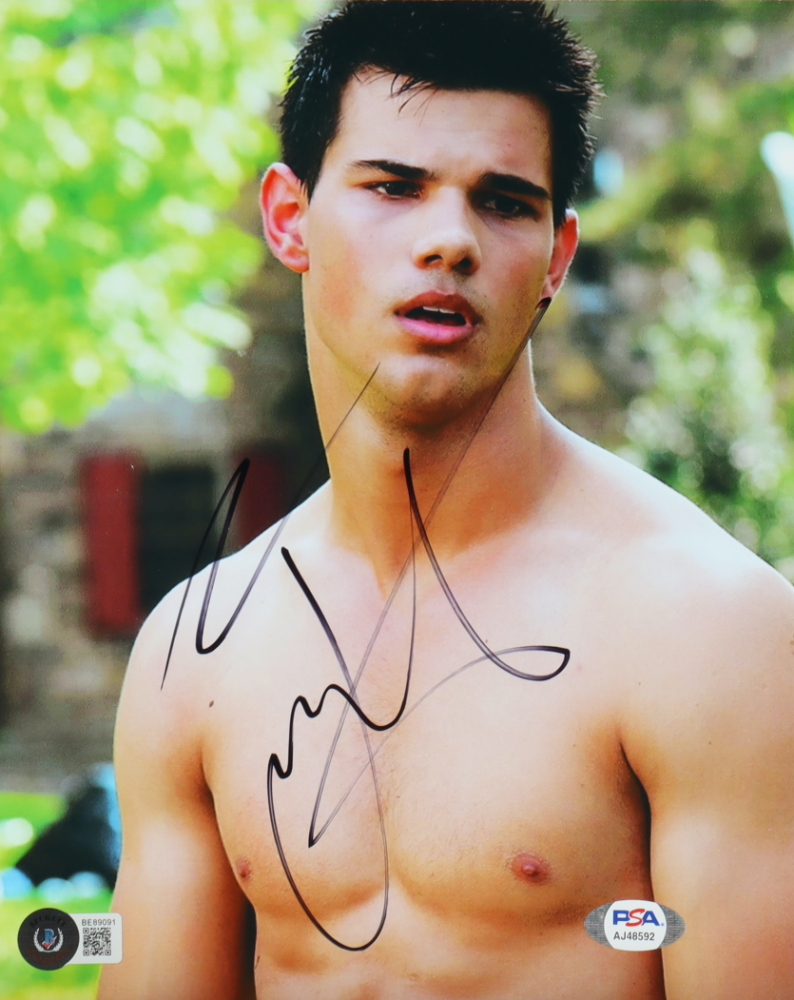 Taylor Lautner Signed "Twilight" 8x10 Photo (Beckett) | Pristine Auction