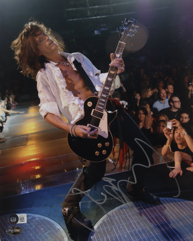 Joe Perry Signed Aerosmith 11x14 Photo (Beckett) | Pristine Auction