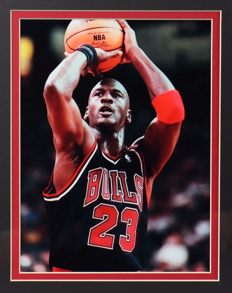 Michael Jordan 32x36 Custom Framed Jersey Display with NBA Finals Pin ...