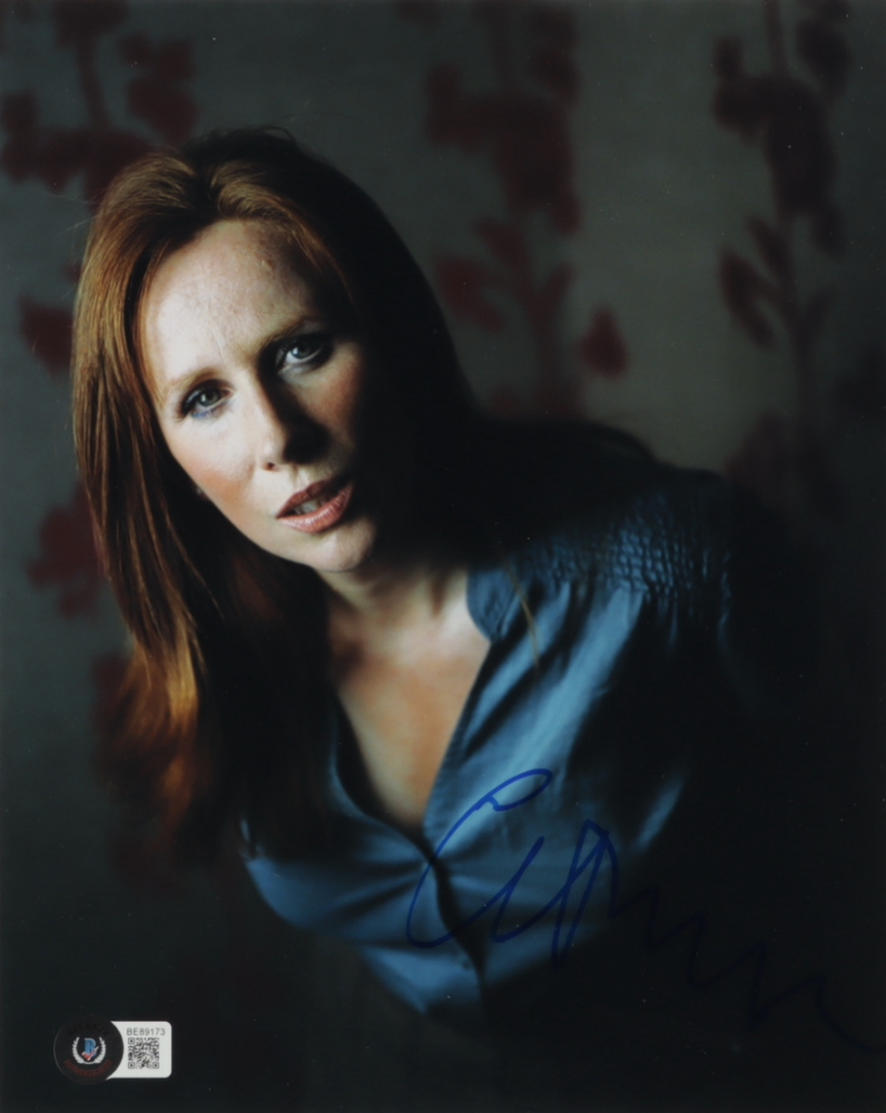 Catherine Tate Signed 8x10 Photo (Beckett) | Pristine Auction