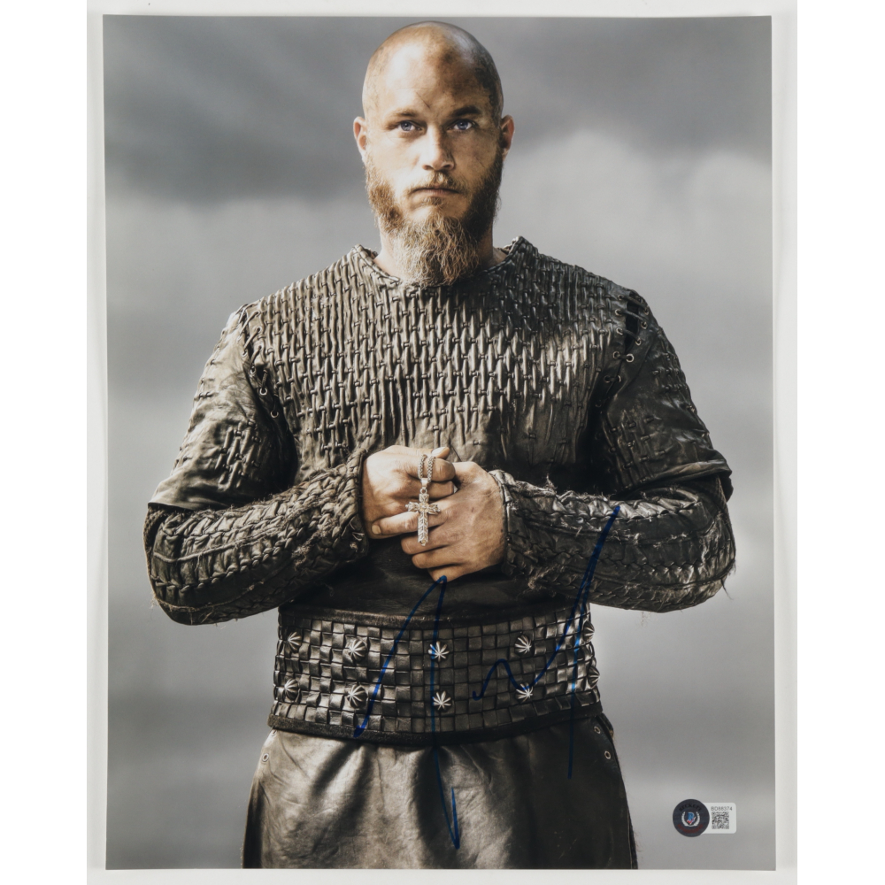 Travis Fimmel Signed "Vikings" 11x14 Photo (Beckett) | Pristine Auction