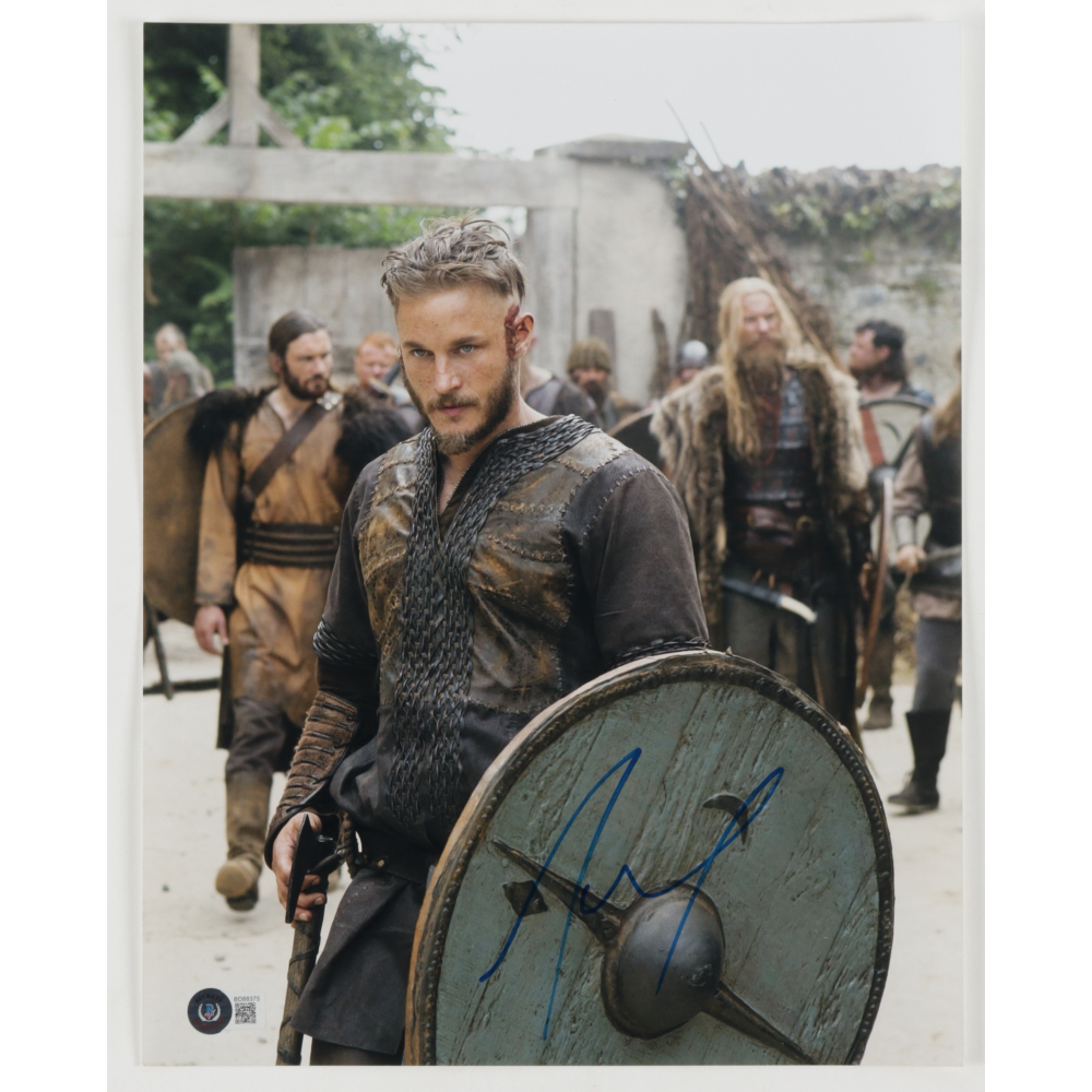 Travis Fimmel Signed "Vikings" 11x14 Photo (Beckett) | Pristine Auction