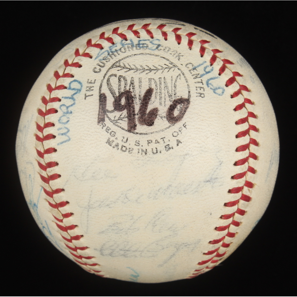 1960 Yankees ONL Baseball Team-Signed By (19) With Yogi Berra, Whitey ...