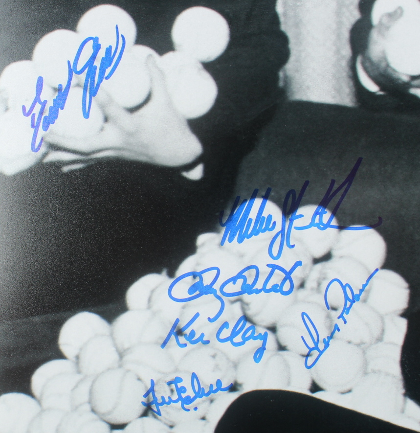 Yankees "Babe Ruth" 16x20 Photo Signed by (26) with Mickey Rivers, Todd ...