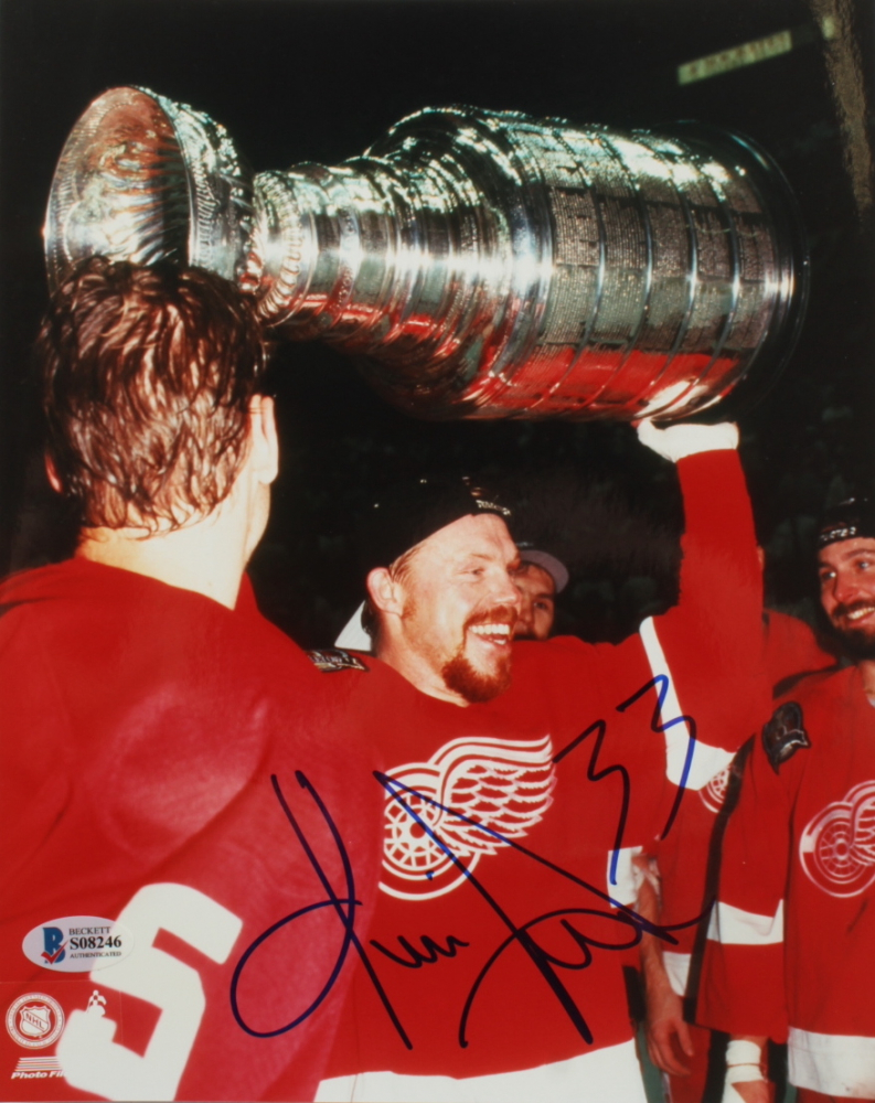 Kris Draper Signed Red Wings 8x10 Photo (Beckett) | Pristine Auction