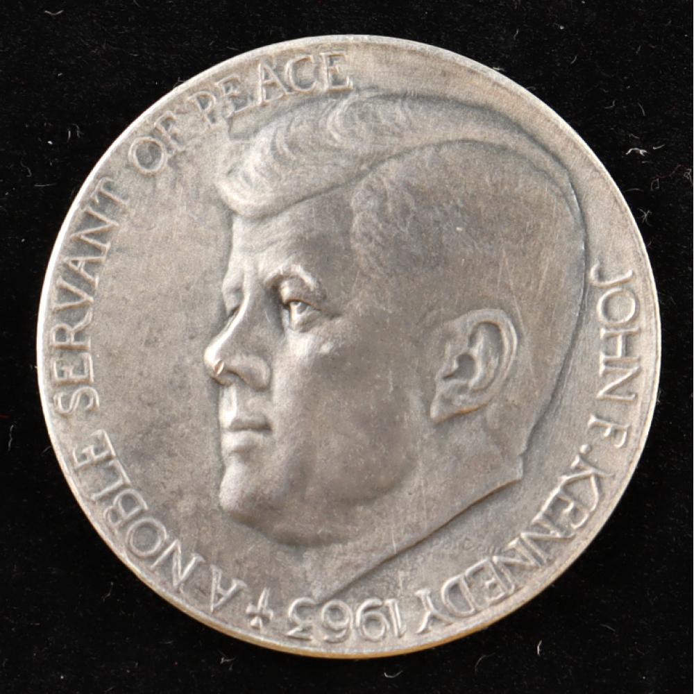 John F. Kennedy Commemorative "Servant of Peace" Token | Pristine Auction