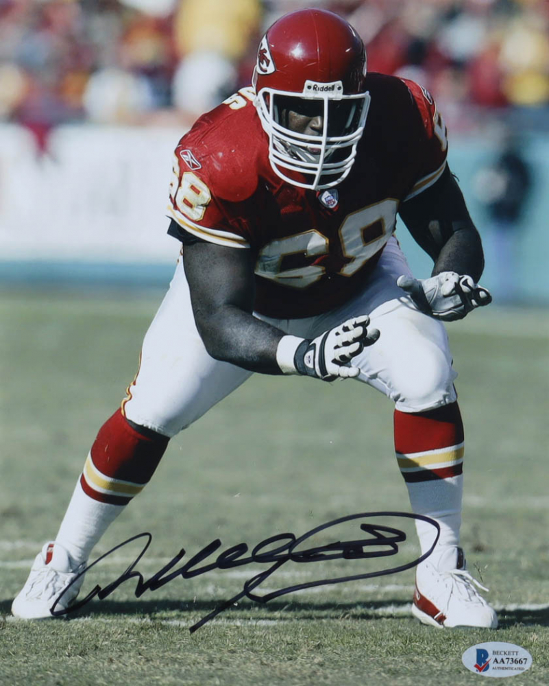 Will Shields Signed Chiefs 8x10 Photo (Beckett) | Pristine Auction