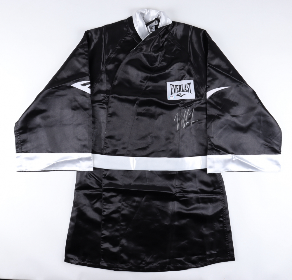 Mike Tyson Signed Everlast Boxing Robe (PSA) | Pristine Auction