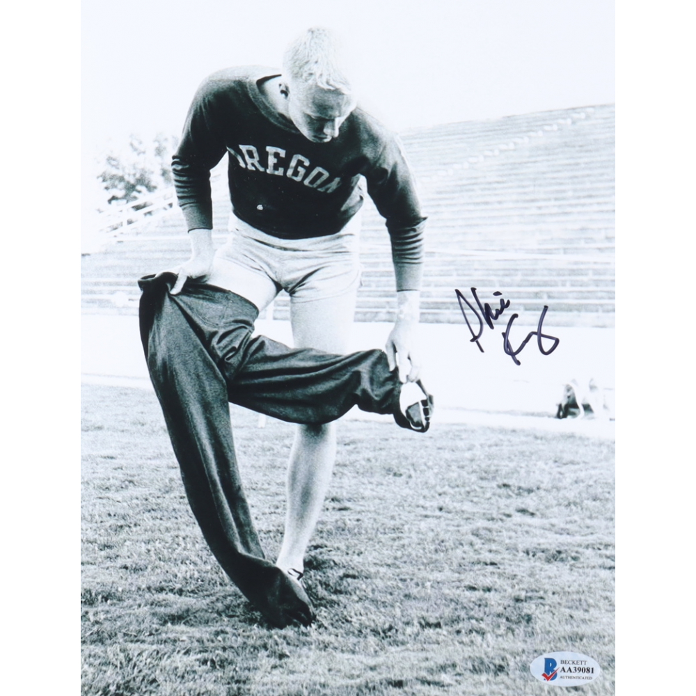 Phil Knight Signed 8x10 Photo (Beckett) | Pristine Auction