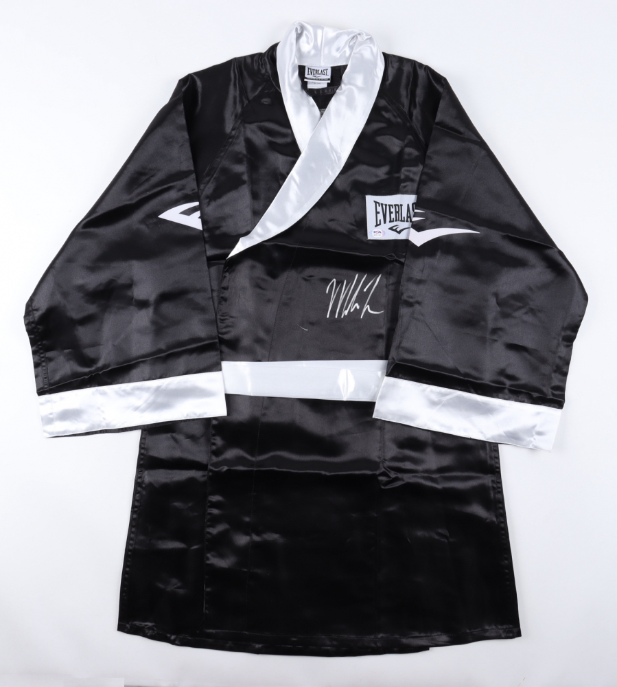 Mike Tyson Signed Everlast Boxing Robe (PSA & Tyson) | Pristine Auction
