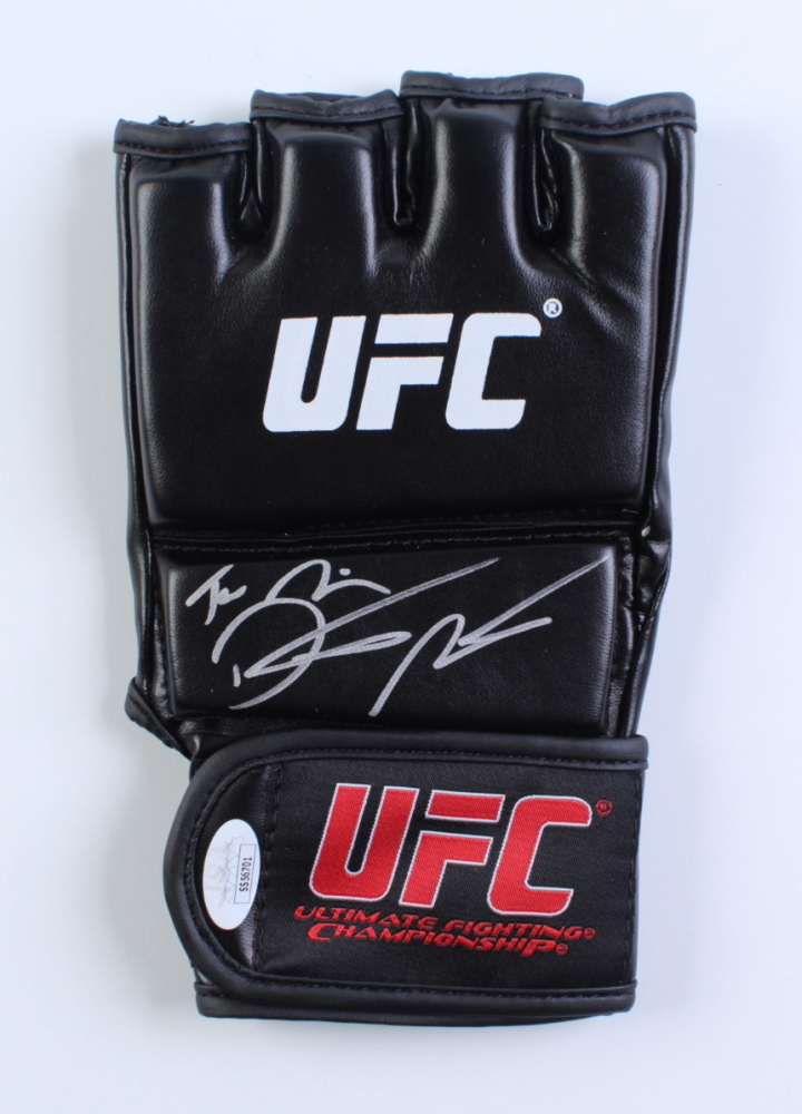 Dustin Poirier Signed UFC Glove (JSA) | Pristine Auction