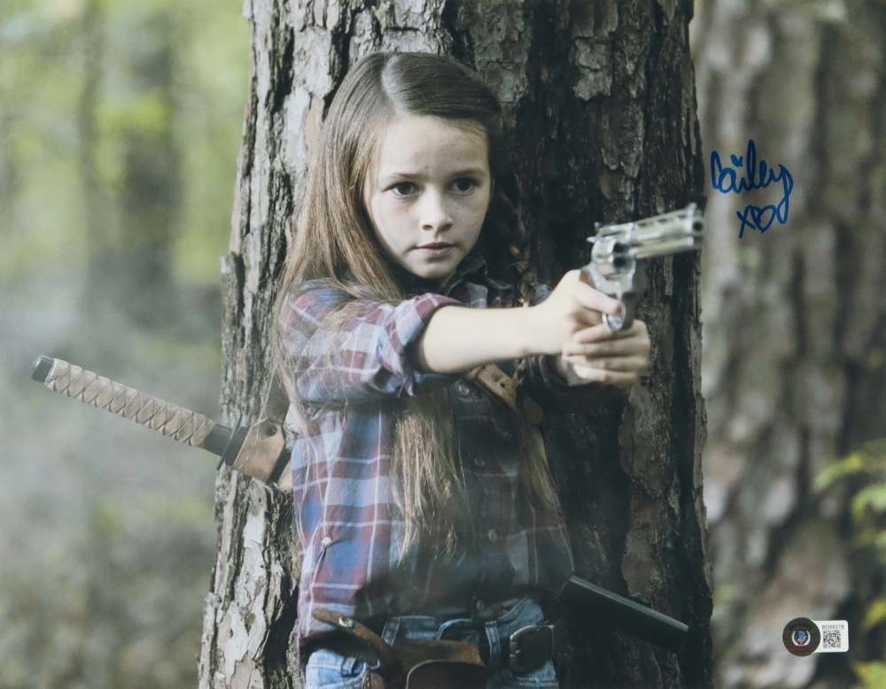 Cailey Fleming Signed "The Walking Dead" 11x14 Photo (Beckett ...