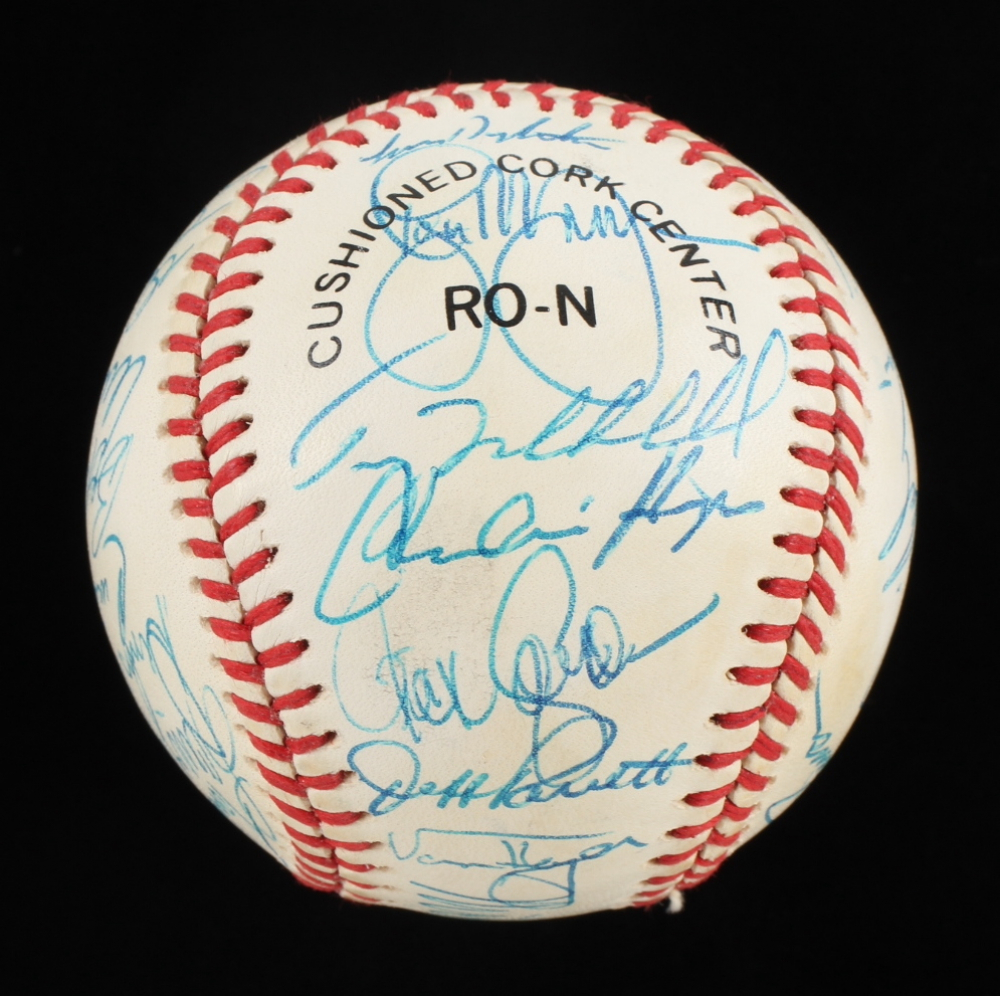 1989 Phillies ONL Baseball Team-Signed by (31) with Darren Daulton ...