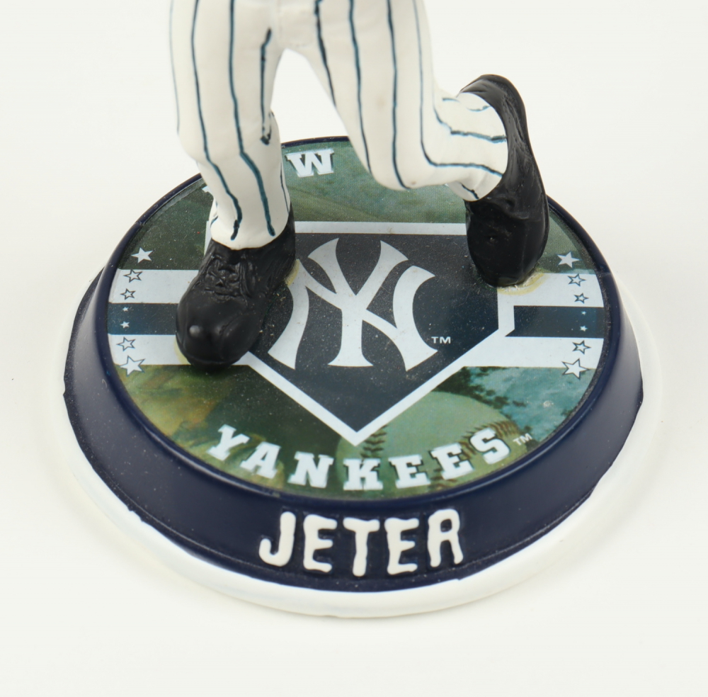 Derek Jeter Yankees 9" "Legends of the Diamond" Bobblehead | Pristine ...