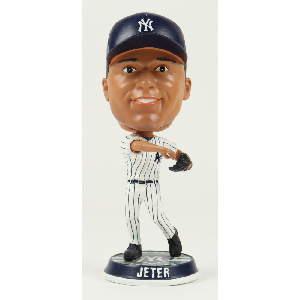 Derek Jeter Yankees 9" "Legends of the Diamond" Bobblehead | Pristine ...
