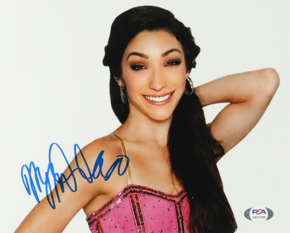 Meryl Davis Signed 8x10 Photo (PSA) | Pristine Auction