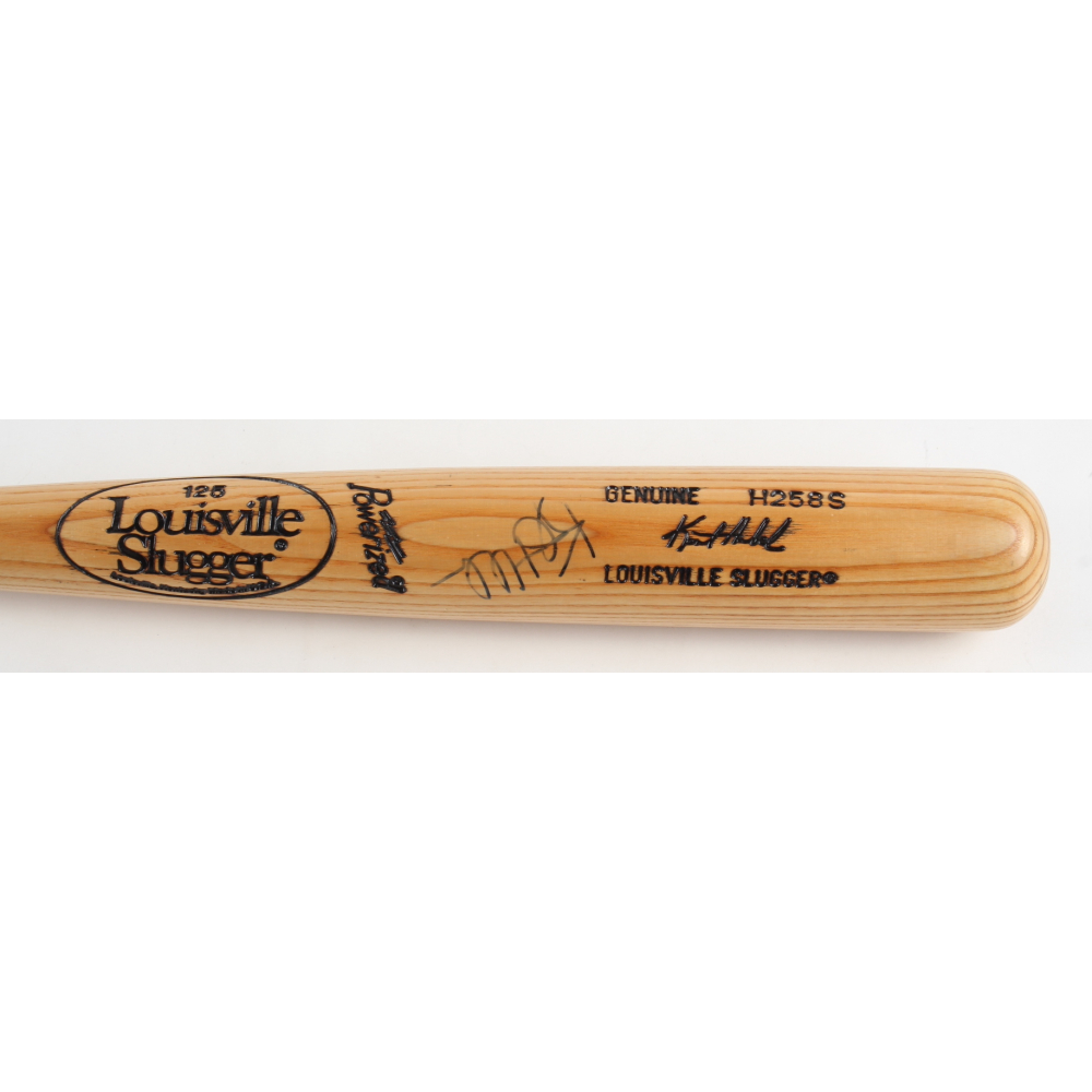 Kent Hrbek Signed Louisville Slugger Baseball Bat (Beckett) | Pristine ...