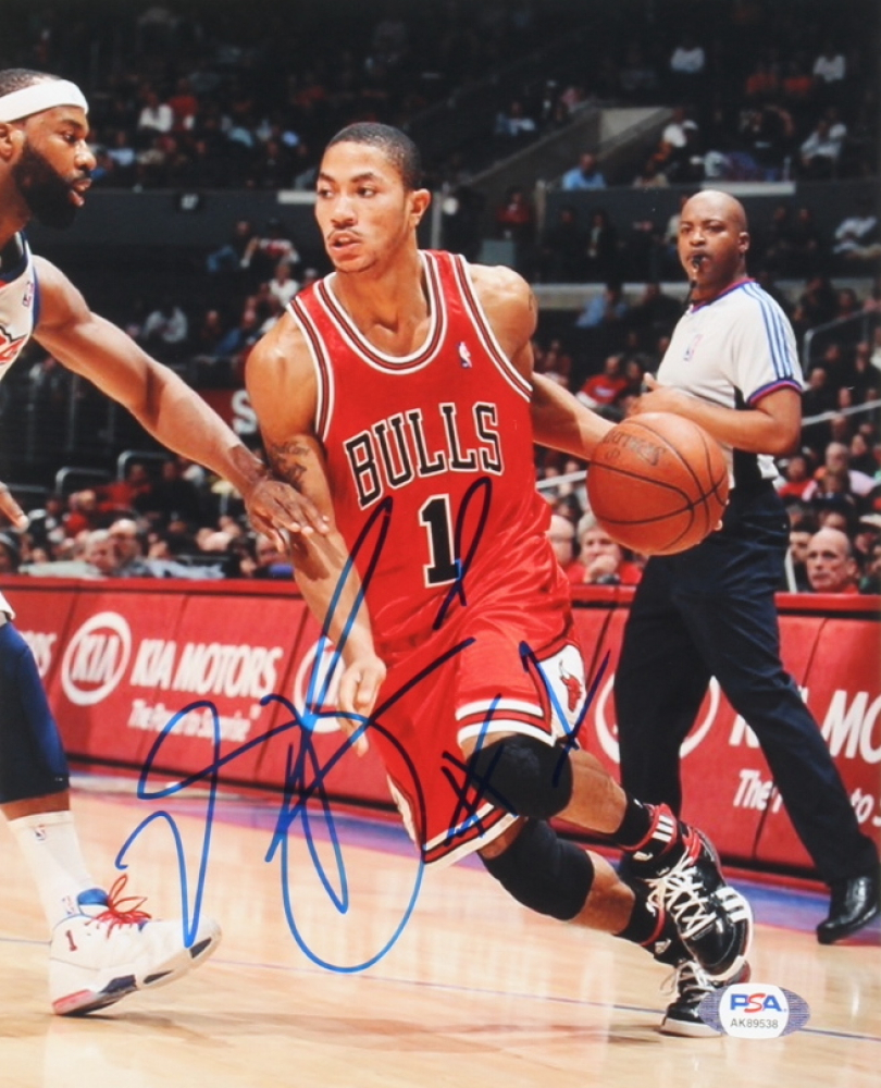 Derrick Rose Signed Bulls 8x10 Photo (PSA) | Pristine Auction