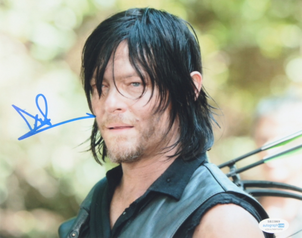 Norman Reedus Signed "The Walking Dead" 8x10 Photo (AutographCOA ...