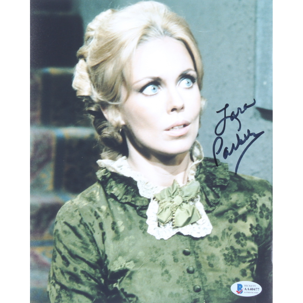 Lara Parker Signed "Dark Shadows" 8x10 Photo (Beckett) | Pristine Auction