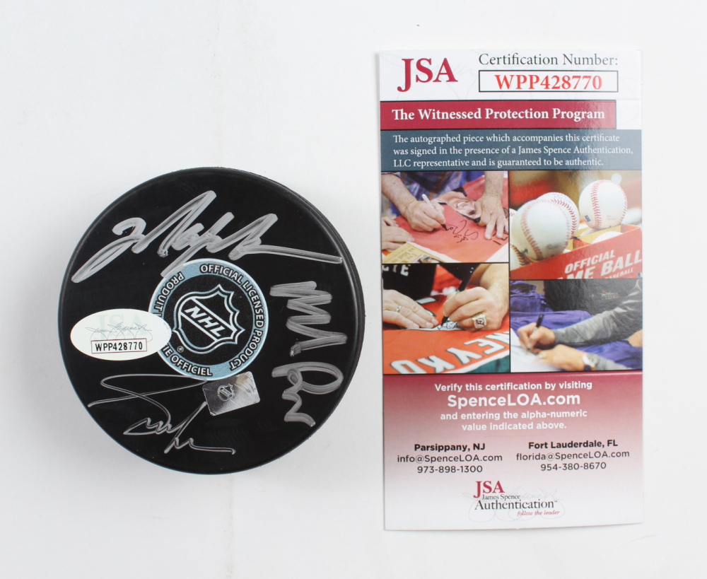 Rangers Logo Hockey Puck Signed by (4) with Mark Messier, Mike Richter ...