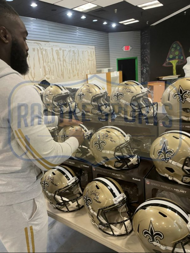 Demario Davis Signed Saints Full-Size Speed Helmet Inscribed "Who Dat ...