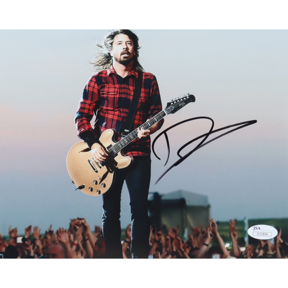 Dave Grohl Signed 8x10 Photo (JSA) | Pristine Auction