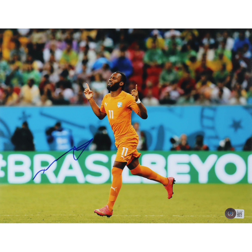 Didier Drogba Signed Chelsea 11x14 Photo (Beckett) | Pristine Auction