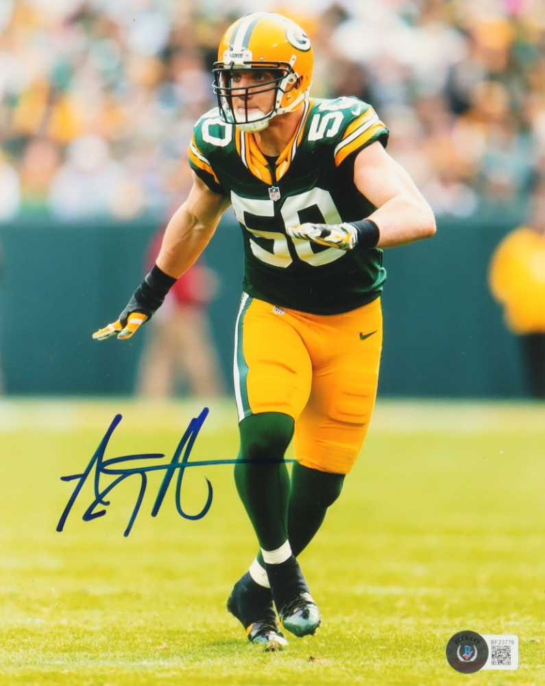 A.J. Hawk Signed Packers 8x10 Photo (Beckett) | Pristine Auction
