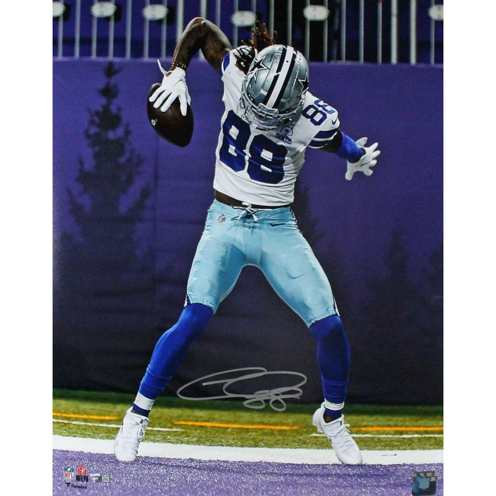 CeeDee Lamb Signed Cowboys 16x20 Photo (Fanatics) | Pristine Auction