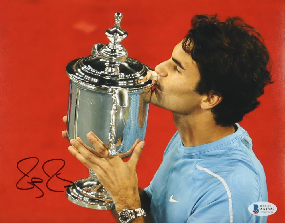 Roger Federer Signed 8x10 Photo (Beckett) | Pristine Auction