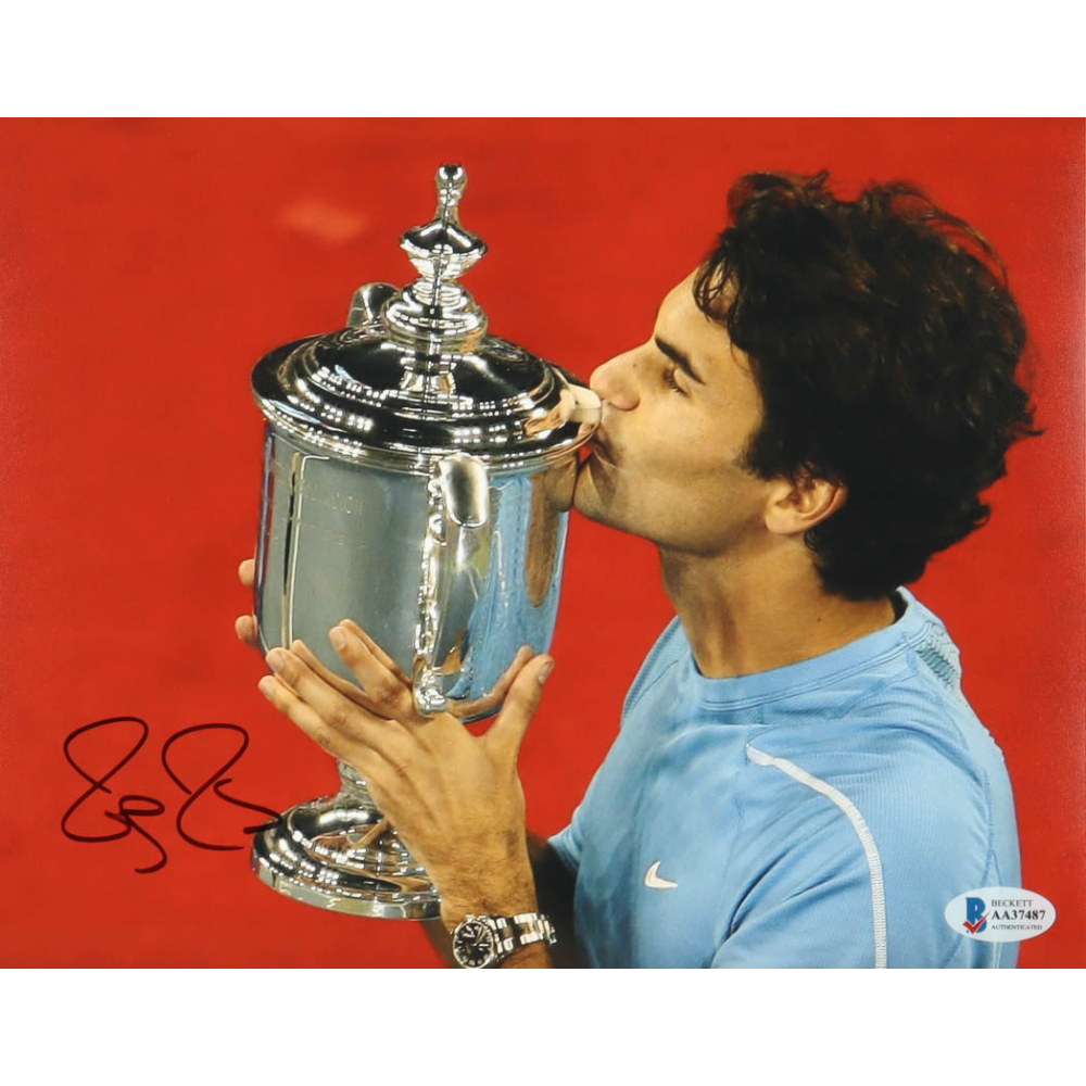 Roger Federer Signed 8x10 Photo (Beckett) | Pristine Auction