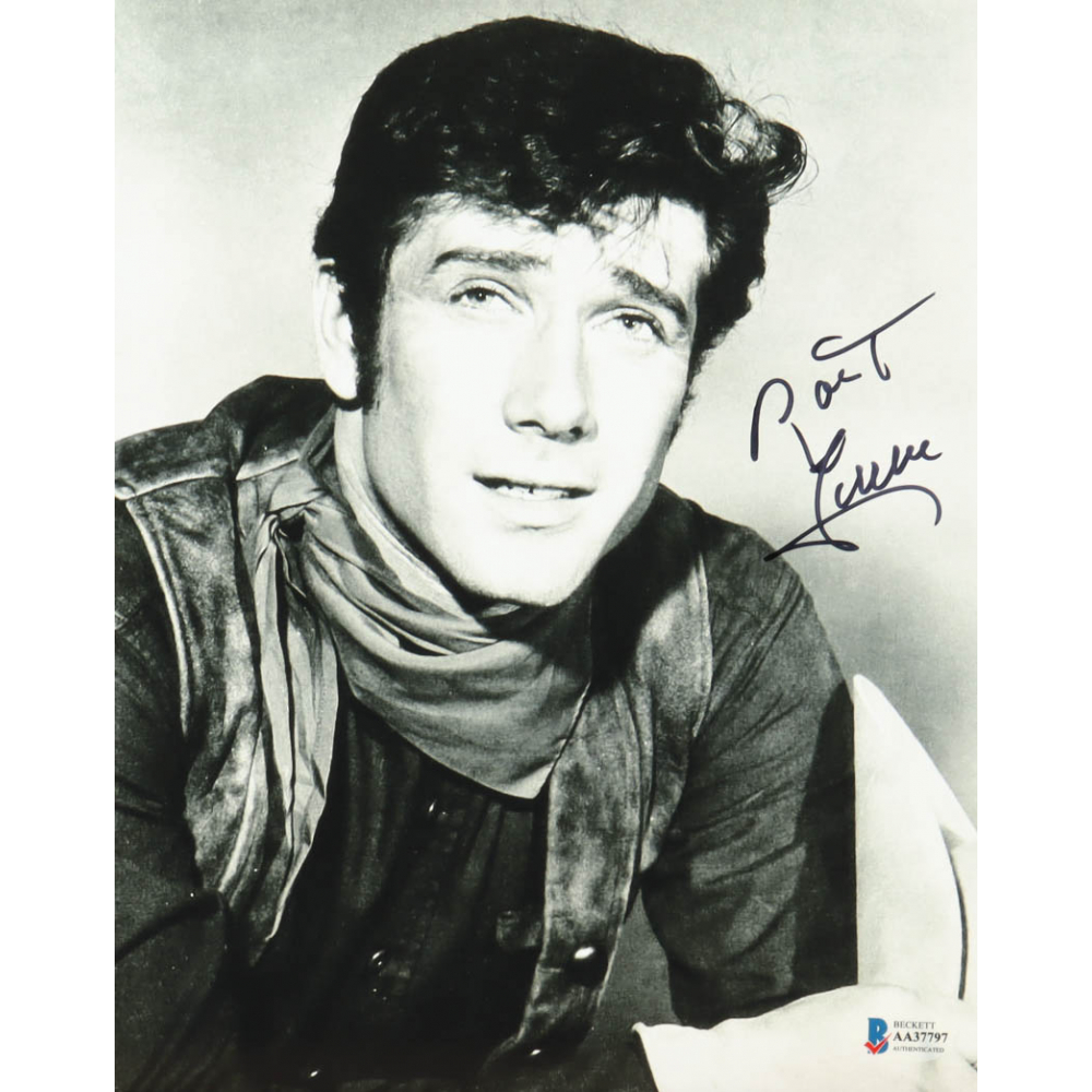 Robert Fuller Signed "Wagon Train" 8x10 Photo (Beckett) | Pristine Auction