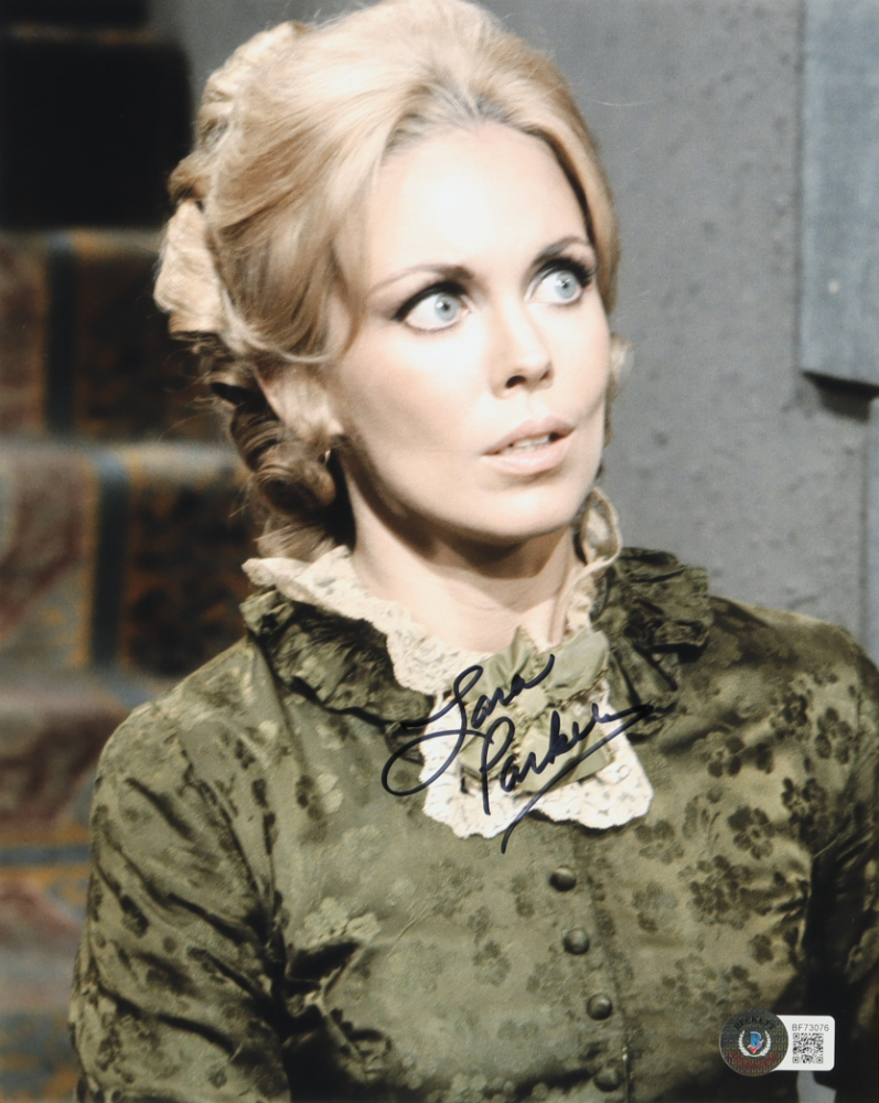 Lara Parker Signed "Dark Shadows" 8x10 Photo (Beckett) | Pristine Auction