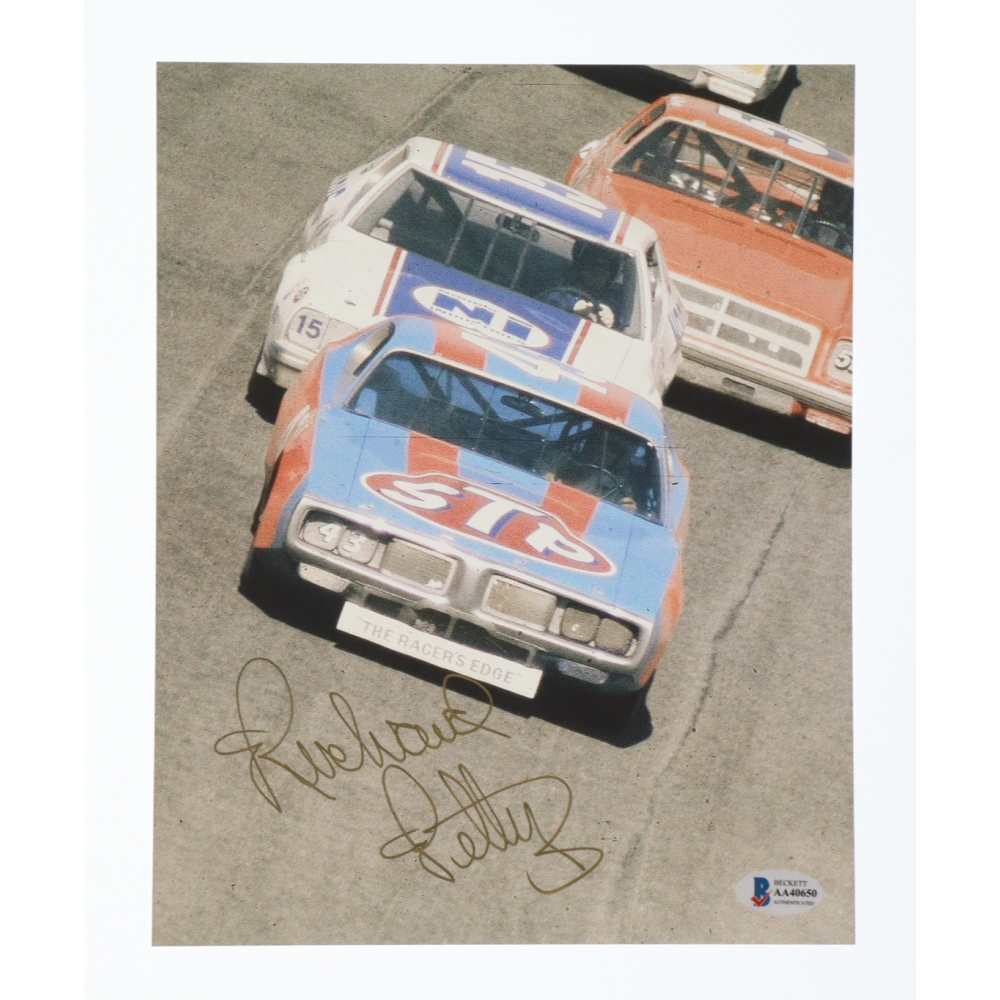 Richard Petty Signed NASCAR 8x10 Photo (Beckett) | Pristine Auction