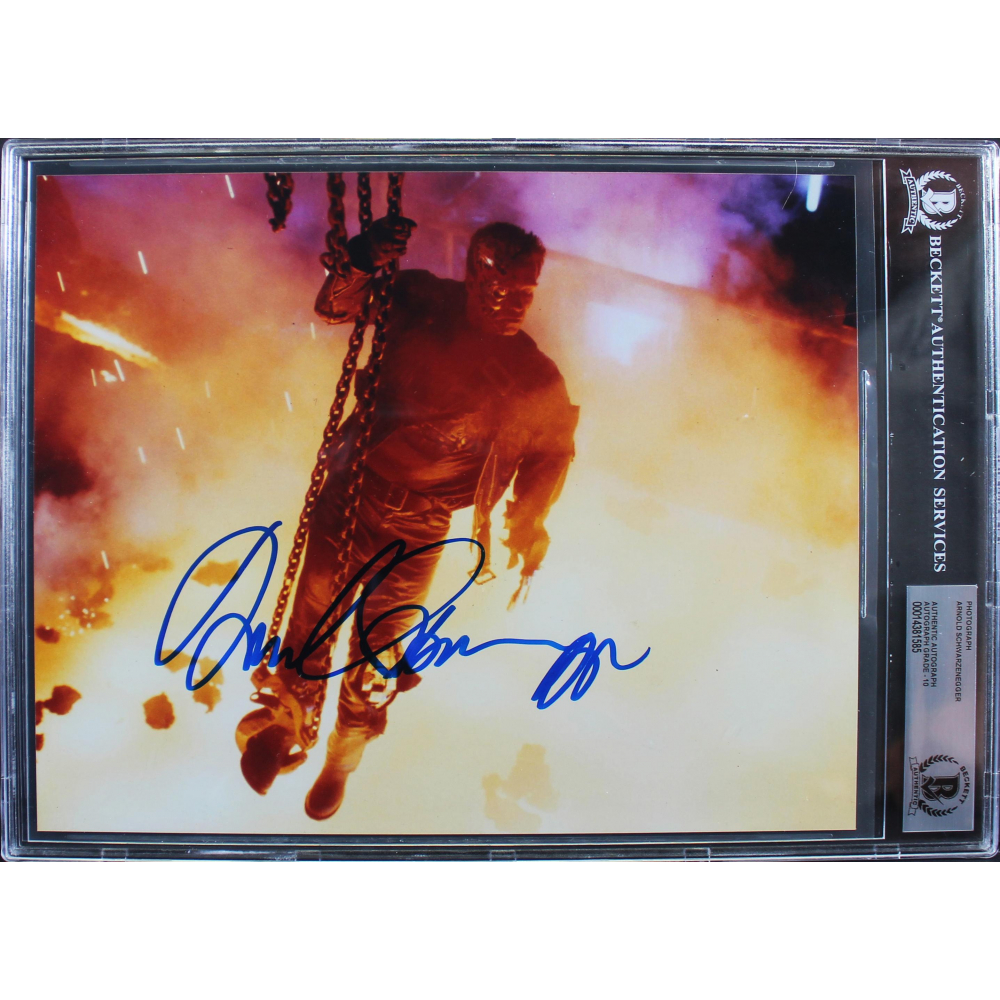 Arnold Schwarzenegger Signed "The Terminator" 8x10 Photo (Beckett ...