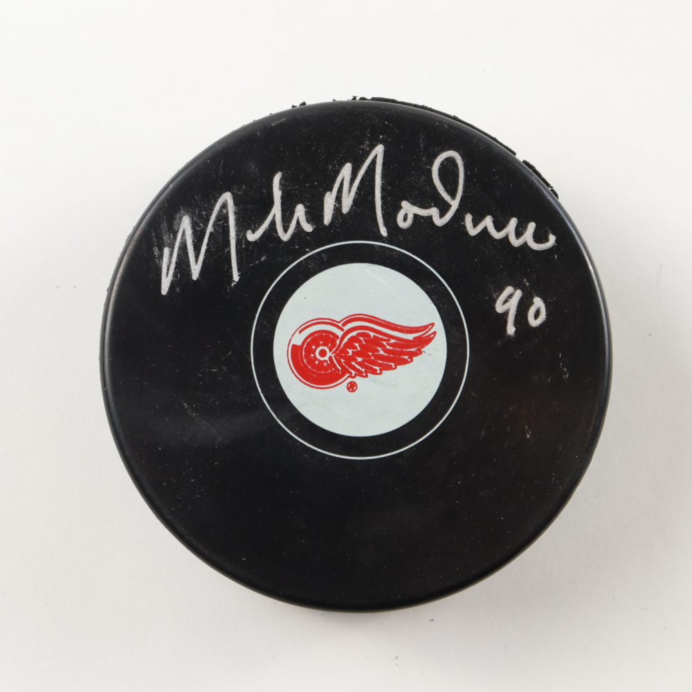 Mike Modano Signed Red Wings Logo Hockey Puck (Players Ink) | Pristine ...